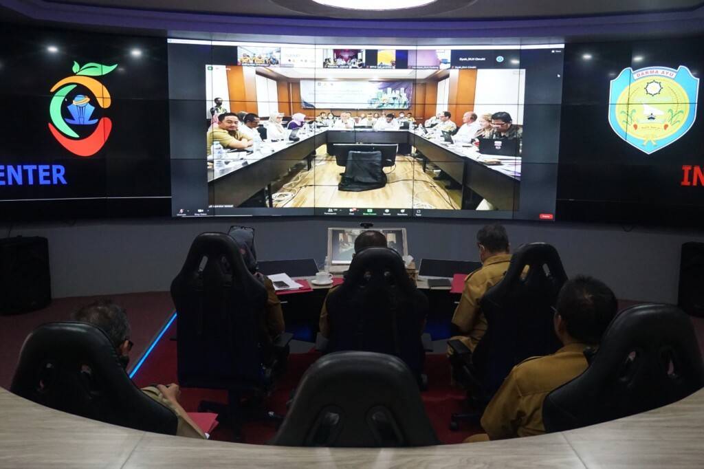 OPTIMALISASI PENGELOLAAN SAMPAH PEMKAB INDRAMAYU IKUTI PROGRAM ISWMP ...