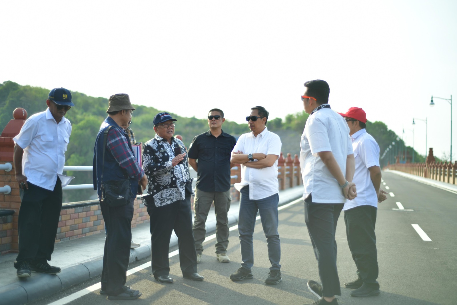 Kunjungi Bendungan Cipanas Pjs. Bupati Indramayu Percepat Penanganan ...