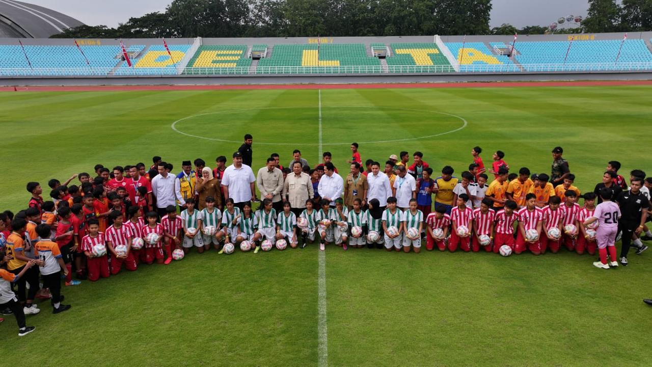 Momen Kedekatan Presiden Prabowo Dan Anak-Anak Di Sidoarjo Wujud ...